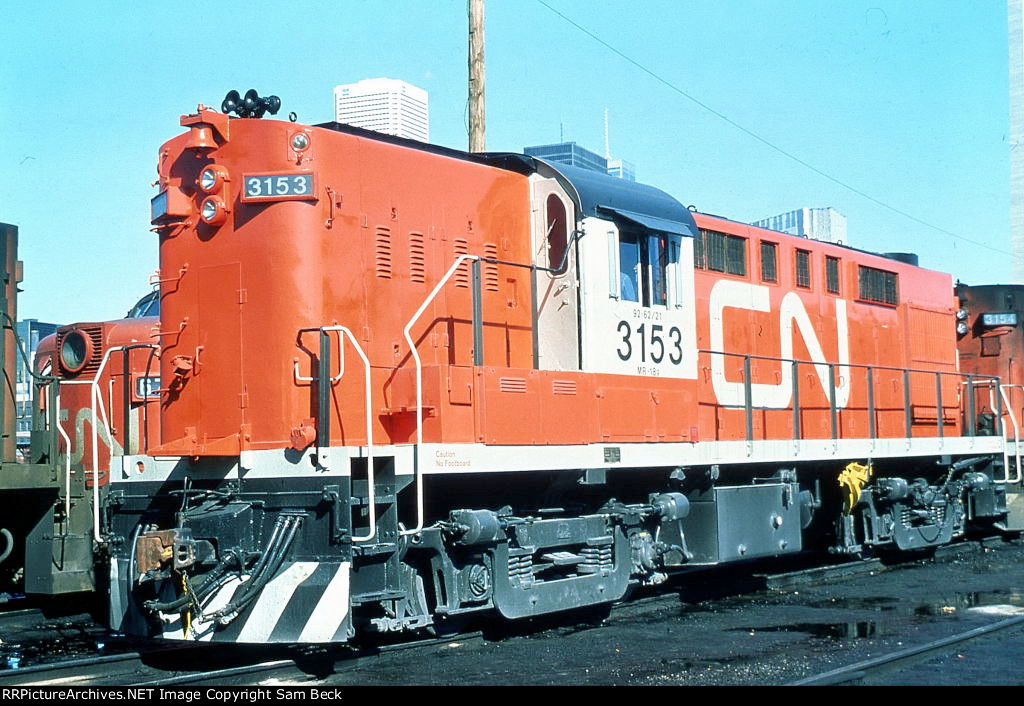 CN 3153--RS18